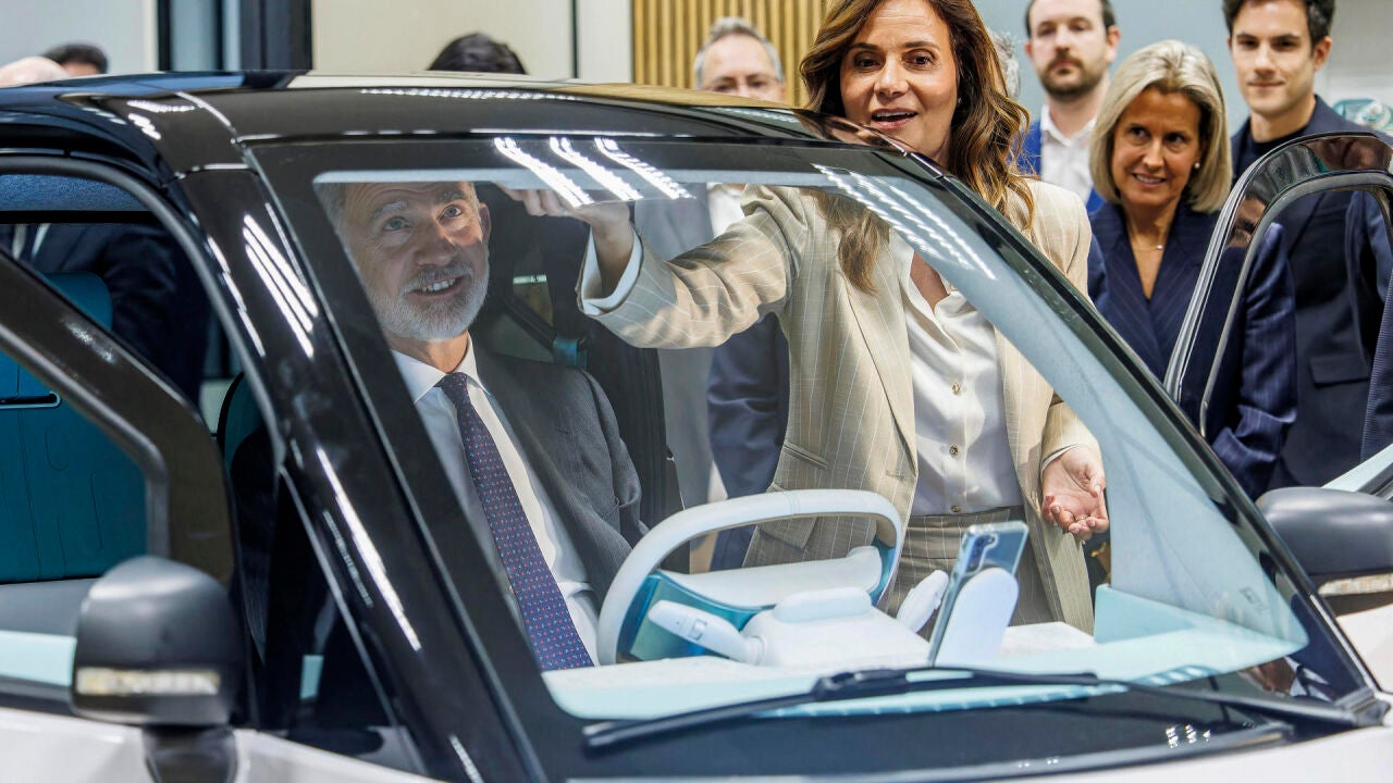 El coche que ha impresionado al rey Felipe VI con tecnología de la ...
